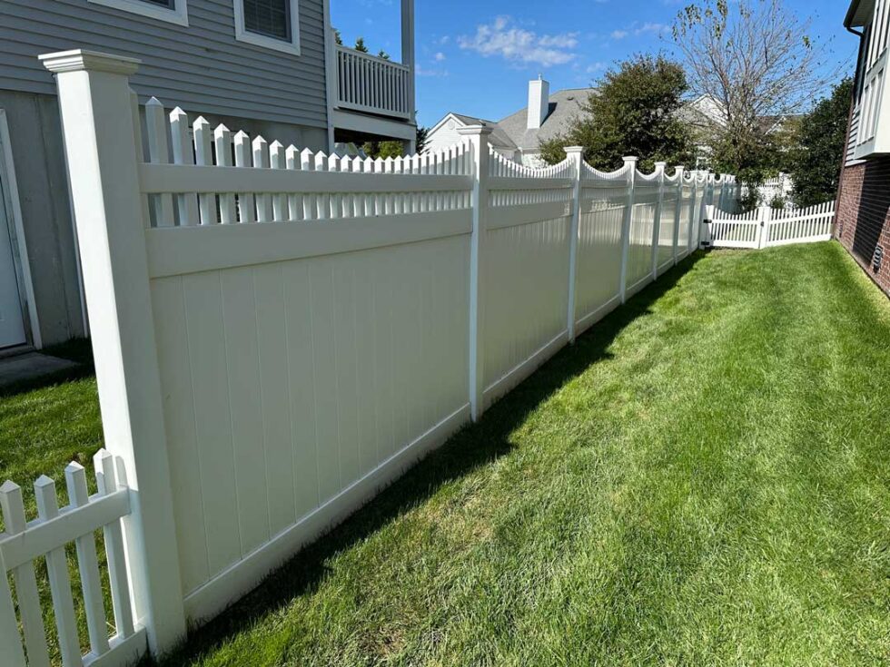 Combining Styles For An Elegant Fence