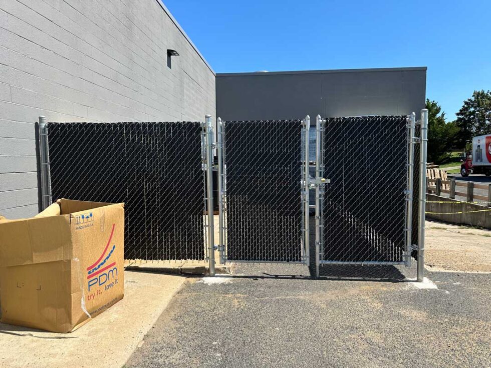 Commercial Chain-Link Enclosure